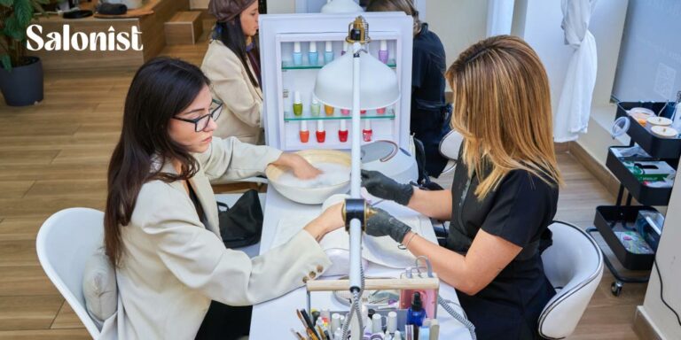 8 Tips to Engage More Nail Salon Customers with Booking App